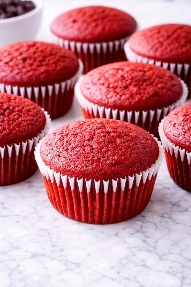 Red Velvet Hostess Cupcakes (Homemade Copycat) - Keat's Eats
