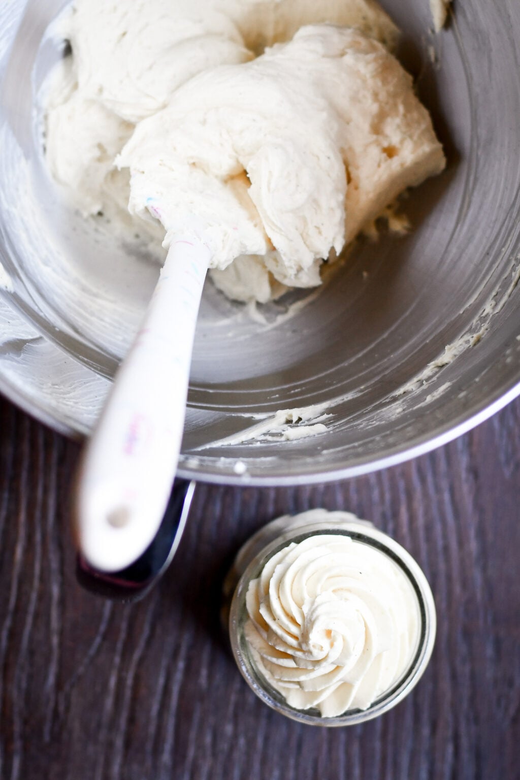 Homemade Stabilized (Pipeable) Whipped Cream Recipe - Keat's Eats